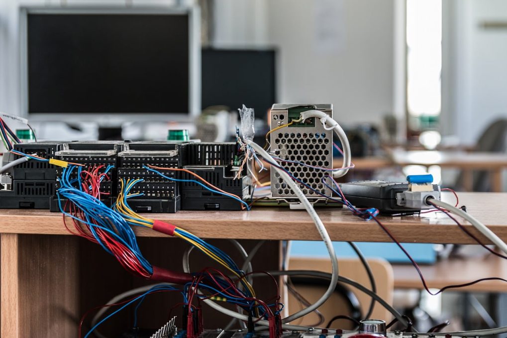 L’automate programmable : qu'est ce que c'est ? à quoi ça sert