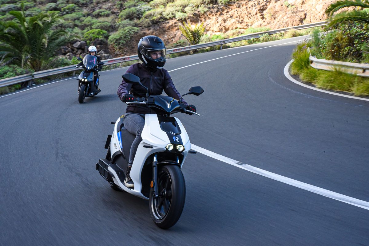 Ray 7.7 : le scooter électrique avec 150 km d’autonomie