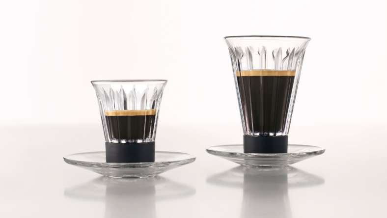 Cette nouvelle machine à café Starck possède une fonction unique en son ...